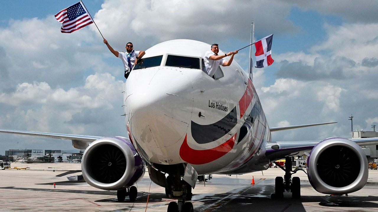 AreaT made historic first flight to Miami | Blog NLARENAS.COM