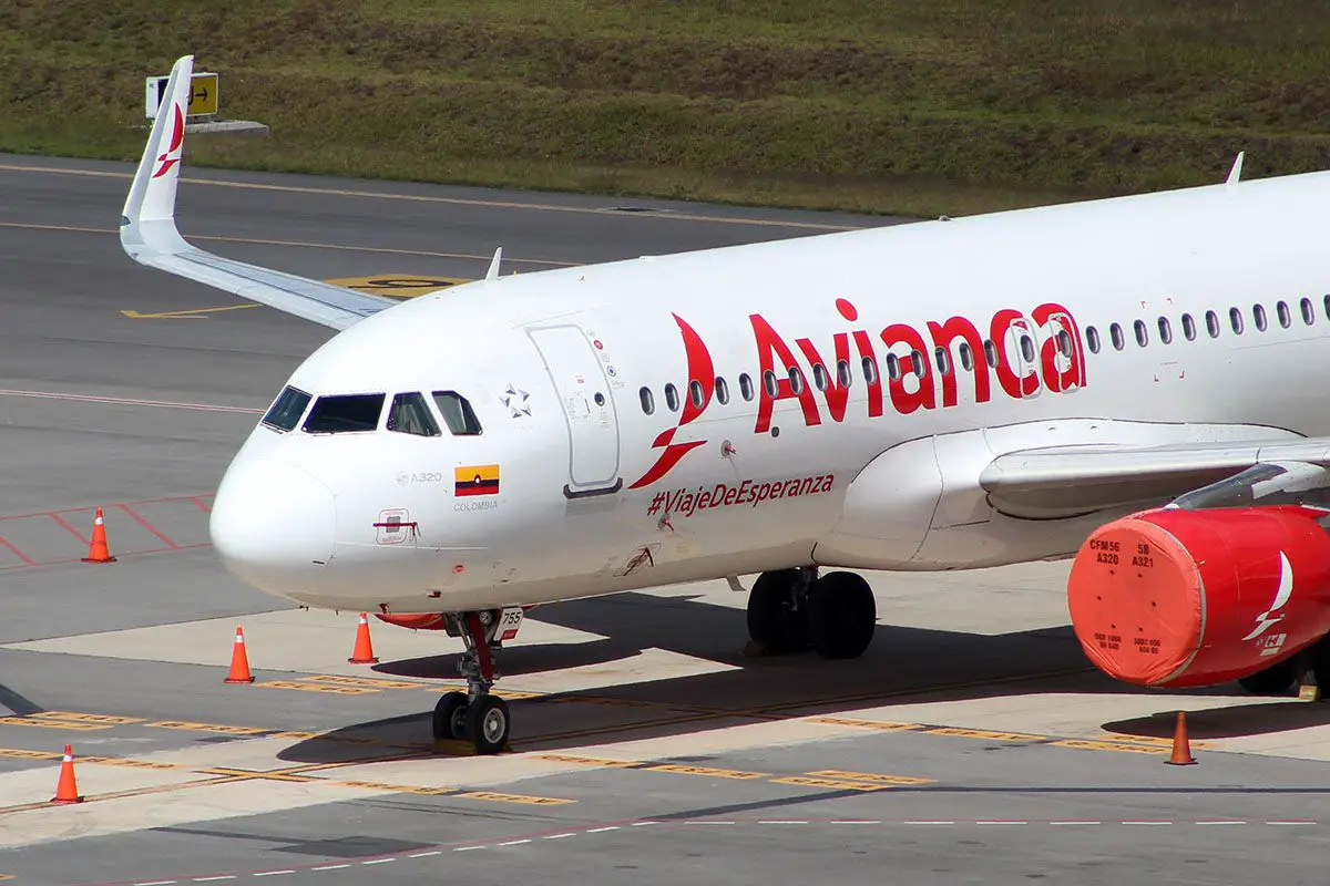 Avianca resumed flights between El Salvador and Ecuador » Nicolas Larenas